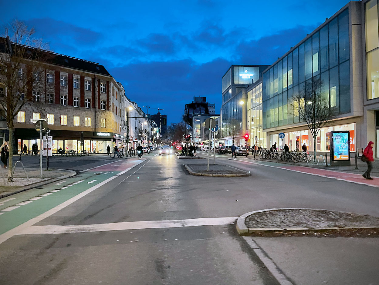 The Schloßstraße in Steglitz - nuBerlin