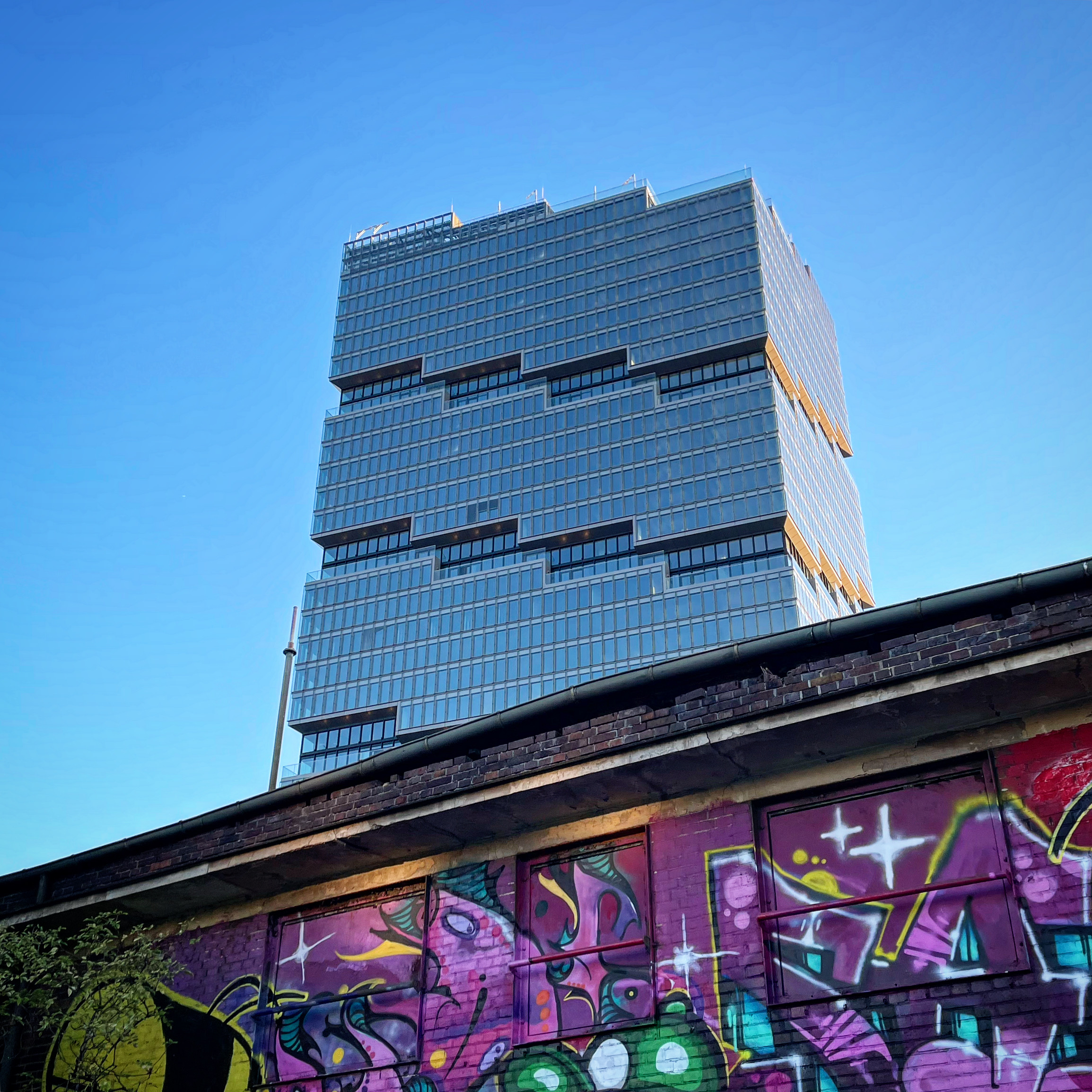 Edge East Side Tower and Graffiti at Sonnendeck - nuBerlin
